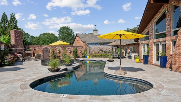 Waterfront Estate With Pool On Potomac River - Stafford, VA
