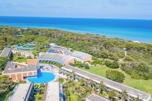 Le Onde Apartment 2 With Pool And Sea, Otranto, Italy - Otranto