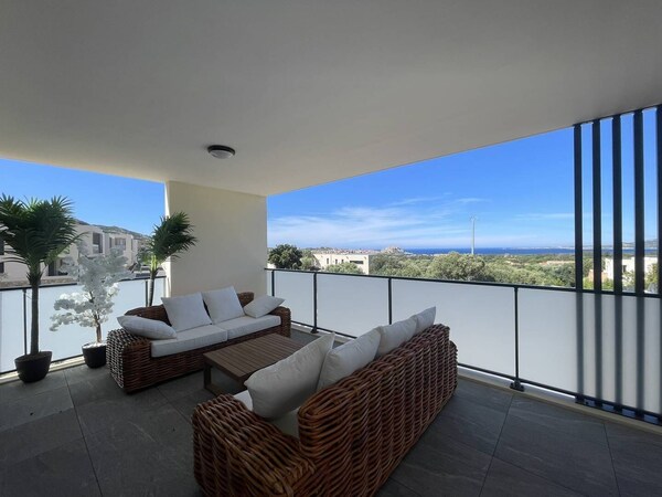 Vue Imprenable Sur La Baie De Calvi - Calenzana