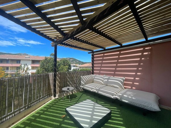 Magnificent Apartment 2 Steps From The Beach... - Calenzana