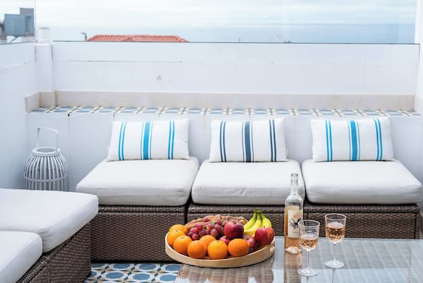 Ocean View Penthouse With Rooftop Terrace! - Ericeira