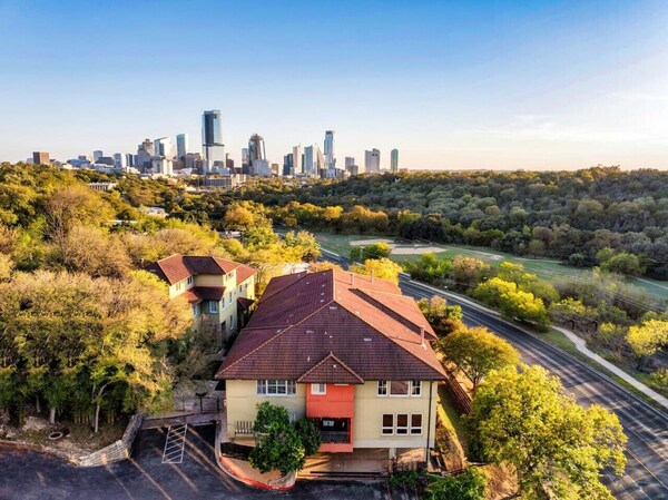 The Lamar Lookout + 3br + Skyline Views In Austin - SXSW (South by Southwest) - Austin
