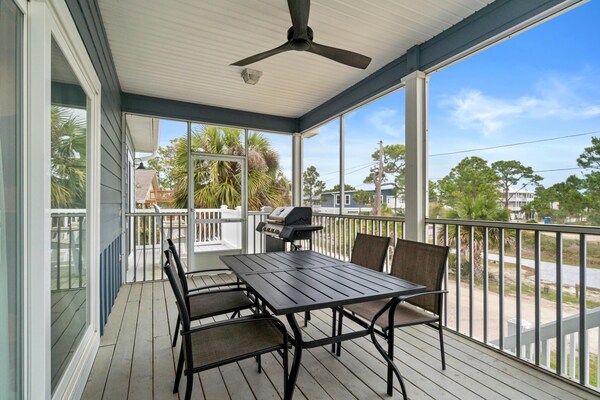 Hooked On The Cape - Beach House, Pet Friendly, Walk To Beach, Game Room - Cape San Blas, FL
