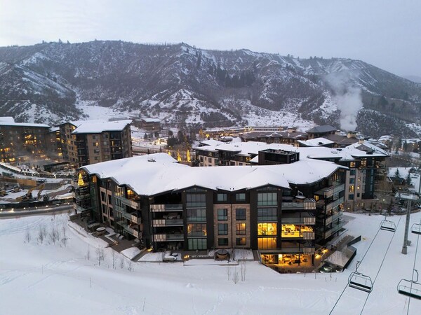 Aura 180 Wood Road Unit 302 - Snowmass Village, CO