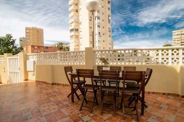 Stylish & Spacious Studio- 4 Minutes Walk To Beach - El Campello