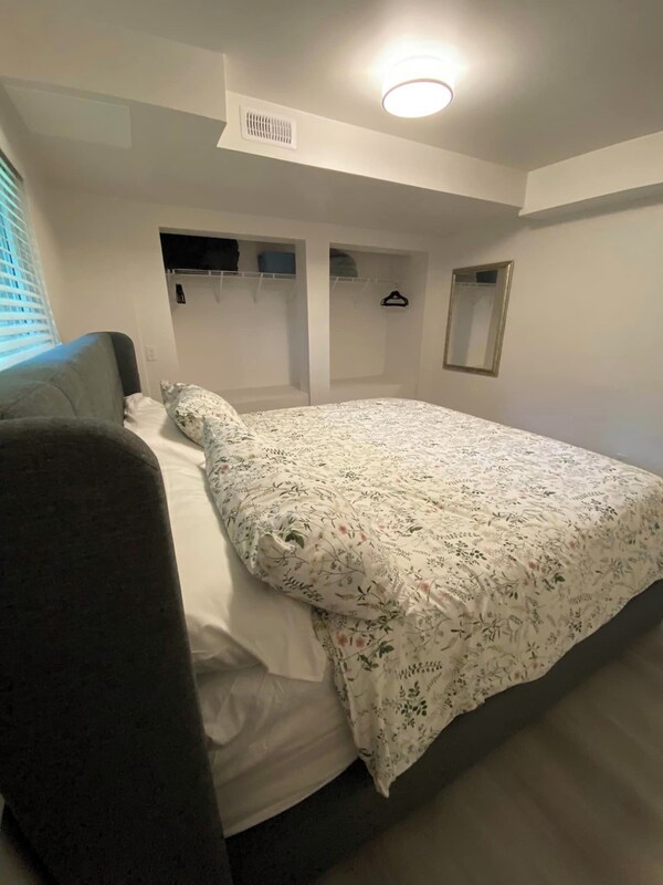 Peaceful Quiet Setting In Heart Of City - Langley