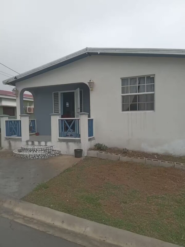 Charming House In Terrific Long Bay With Ac, Wifi - Barbados