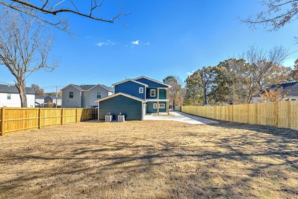 Spacious Home Steps From Baum Stadium  Ideal For Game Days! - Springdale, AR