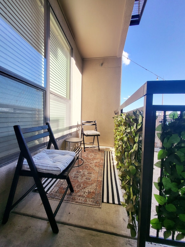 Luxury Apartment In The Domain - Austin, TX