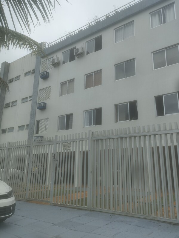 Lindo Apartamento Com Vista Para O Mar!\naqui Você Desfruta De Momentos Incríveis - Matinhos