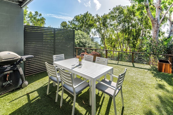 Sunset Waters Premium 2 Bedroom 2 1/2 Bathroom - Hamilton Island