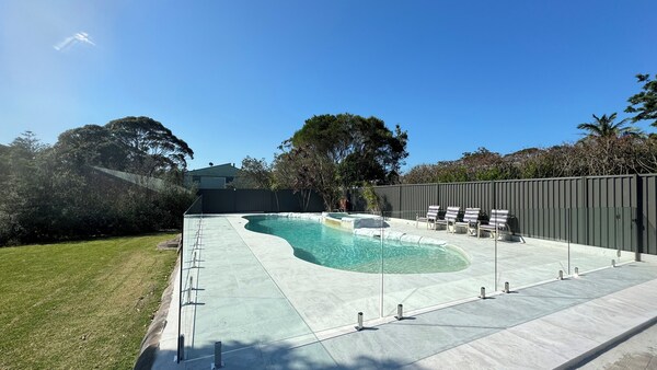 Palacete Beach Resort, Jervis Bay - Minutes From The Beach! - South Coast
