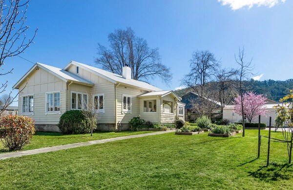 Country Cottage Charm - Bowral