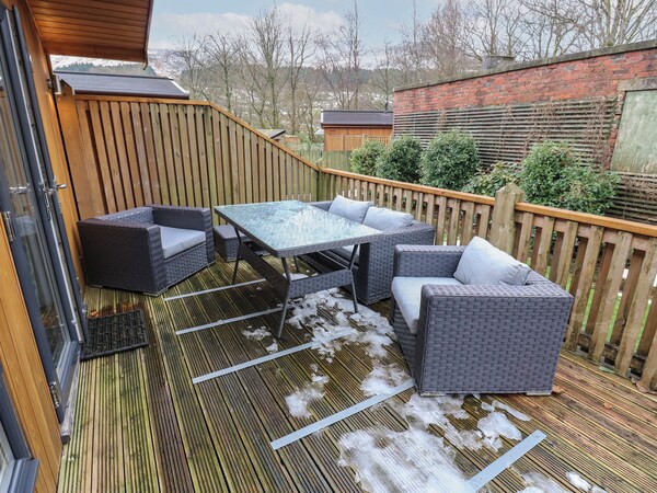 Dovestone Secluded Luxury Lodges (Sleeps 6) - Pets Welcome In Greenfield - Oldham
