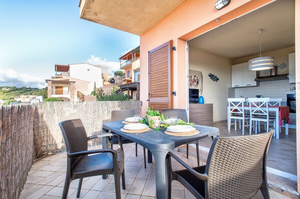 Apartment 'Costiero' With Sea View, Private Terrace And Air Conditioning - Costa Paradiso