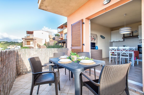 Apartment 'Costiero' With Sea View, Private Terrace And Air Conditioning - Costa Paradiso