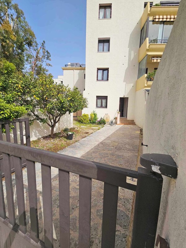 Appartement Proche Des Commerces - Ollioules
