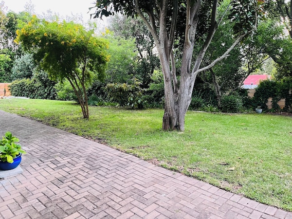 Porcupine Lodge - Claremont