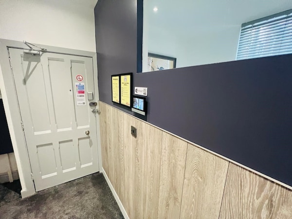 Whiskawaystays - Foregate Street - Apartment 3 - Malvern