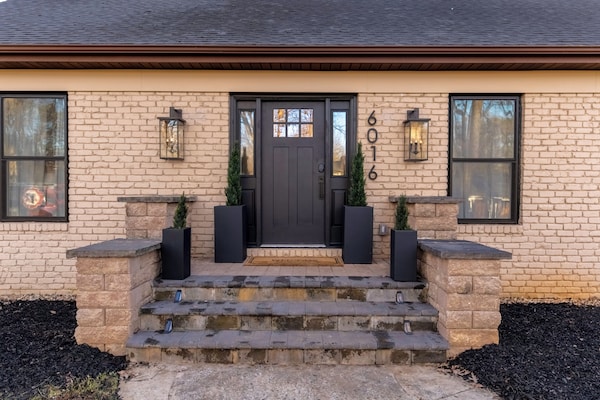 New! -4500 Sqft Luxurious/upscale Mountain Style In South Clt-2 Master-\n5 Kings! - 夏洛特
