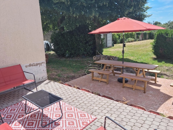 Gîte Les 2 Cygnes: La Douce Aventure Sur Les Bords De Loire - Gien