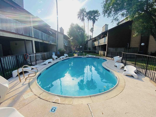 The Dapper In Btx - Adults Only - Brownsville, TX