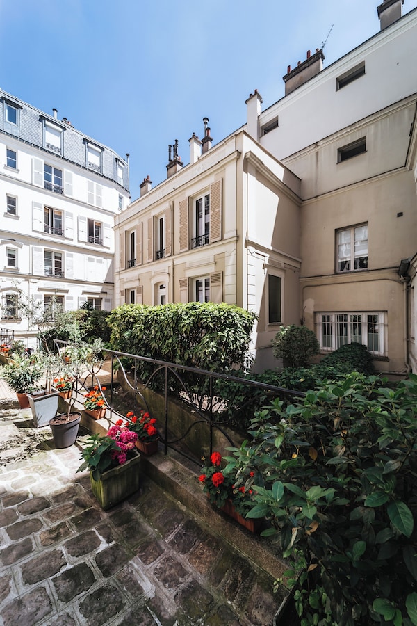 Bel Hôtel Particulier Au Coeur Du Quartier Latin - Levallois-Perret