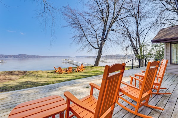 Lake Wisconsin Retreat W/ Dock: Great For Groups! - Wollersheim Winery & Distillery
