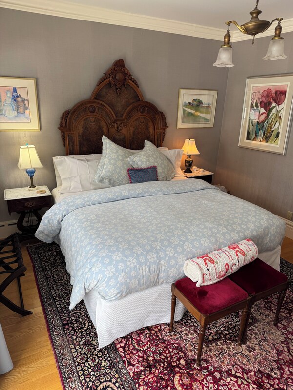 Queen's View B&b- Queen's Room, Sauna, Pool, Garden, Lake Views, Bayfield, Wi - Bayfield, WI