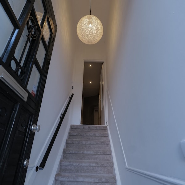 Modern & Cozy Stay In The Center Of Rotterdam - Vlaardingen