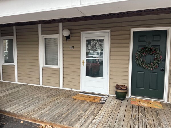 Golf Course Views -Cozy 2-bedroom Condo In Charming Wilmington - Kennett Square, PA
