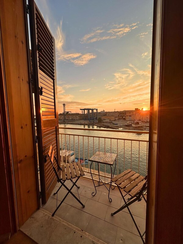 Apartamento 'Tramonto Mediterraneo' Con Vistas Al Mar, Wi-fi Y Aire Acondicionado - Mazara del Vallo