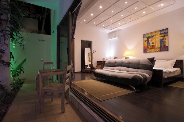 Charming B&b At Baie Du Tombeau, Near Port-louis - Port Louis