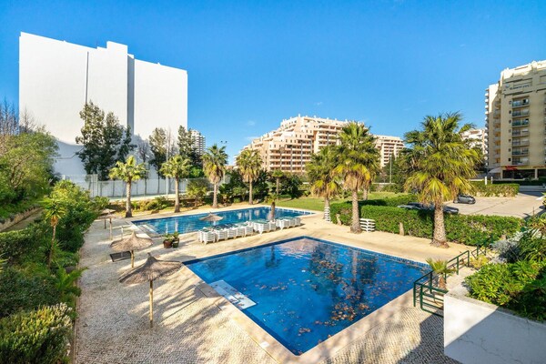 Praia Da Rocha\/ Jardins Da Rocha\/4b\/piscina\/by Ig - Alvor