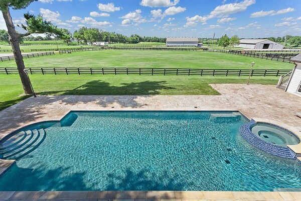 Experience Luxury And History At Desmar Stables, A Stunning 7,019 Sq Ft Estate On 95 Acres - Asbury University, Wilmore