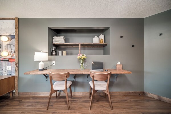 Rugged Meets Refined - Alaskan-inspired Studio - Kinnickinnic State Park, River Falls