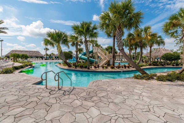 Championsgate Home: Pool, Lazy River & Near Disney - Davenport, FL