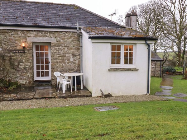 The Coach House, Pet Friendly, Country Holiday Cottage In Camelford - Port Isaac