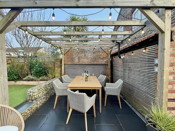 Happy Place, Family Friendly, Country Holiday Cottage In Sheringham - Sheringham