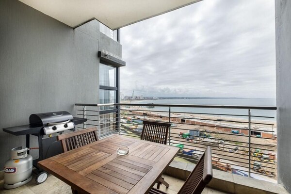 Darling Harbour  1 Bedroom Apartment - Durban