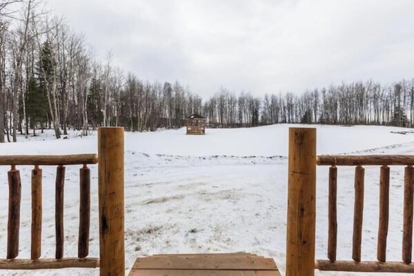 The White Tail Cabin - Bear Creek Cabins - Alberta