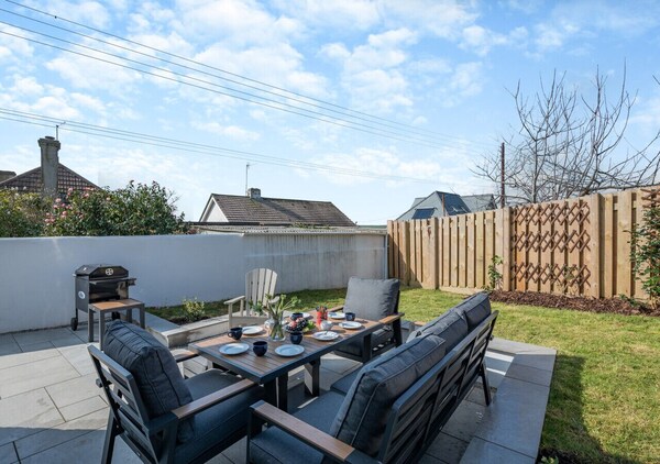 Clocktower Horizon - Four Bedroom House, Sleeps 8 - Porthleven