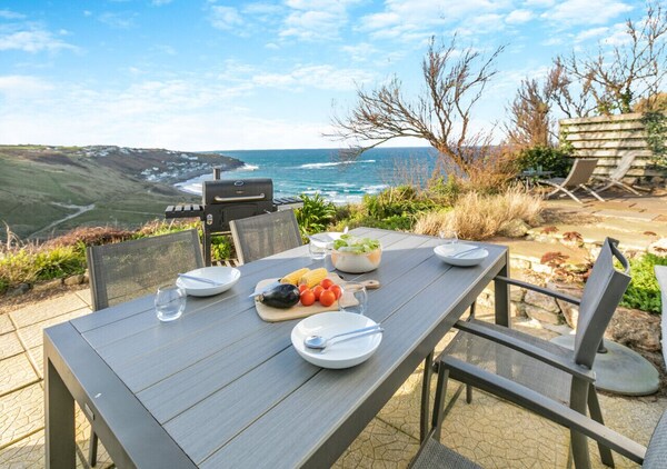 Trewollas Beach Cottage - Sennen - Porthcurno