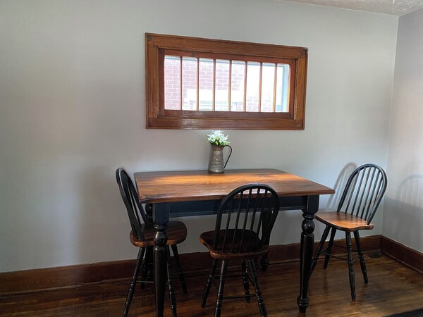 3 Bedroom House, Central Columbus, Convenient To Ohio State Campus - Columbus