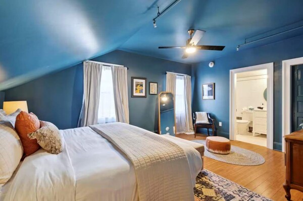 Relaxing 3br Luxurious Suite, Award Winning Design - Metairie, LA