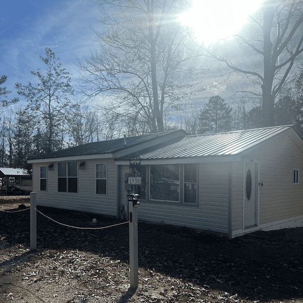 Charming 2-bedroom House With Full Access To Cotton Patch Landing Marina! - Goose Creek State Park, Washington
