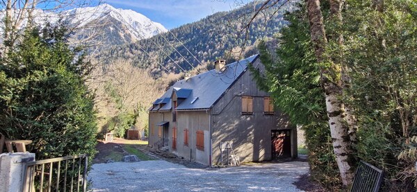 Gîte Montagne Rénové, Proche Pistes De Ski Et Circuit Rando, 14 à 16 Personnes - Saint-Lary-Soulan