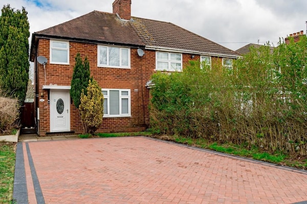 Contractors, Families & Travellers | Free Parking | Close To City Centre - Birmingham