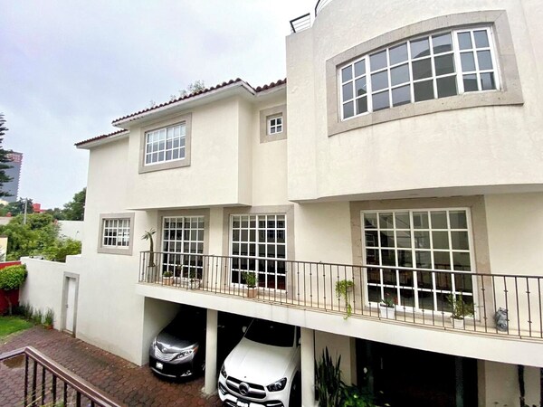 Luxury Modern House: For Families, With Garden In An Exclusive And Secure Community. - Città del Messico