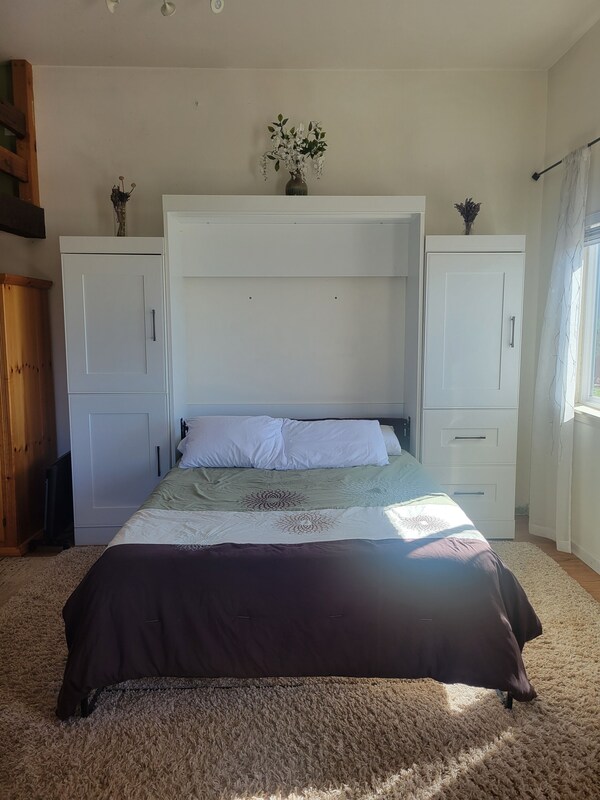 Guest House At Buena Vista Lavender Farm - Silver Falls State Park, Oregon